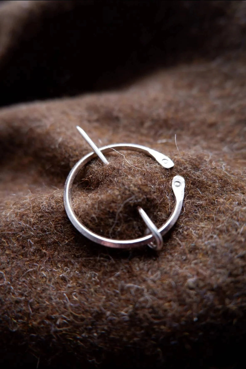 Bronze Age Inspired Penannular Brooches – Caledonian Forge