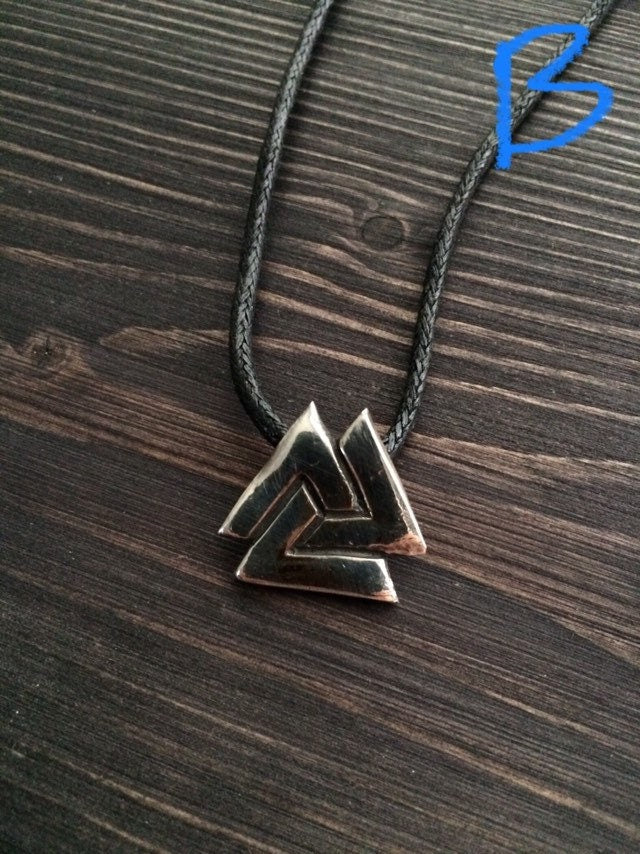 Germanic “Valknut” Pendant in Sterling Silver – Caledonian Forge