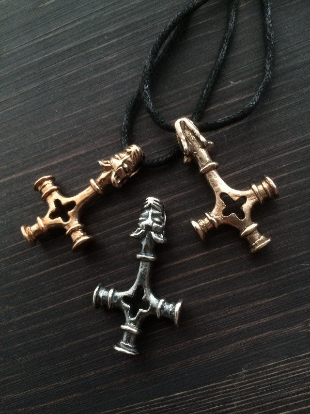 Icelandic Wolf Cross in Bronze – Caledonian Forge